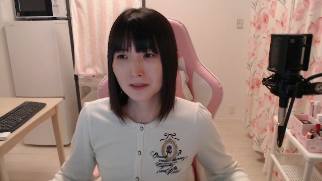 真っ白で天使なるりちゃんです☆(ゝω・)vｷｬﾋﾟ - 2023/12/12(火) 19:00開始 - ニコニコ生放送